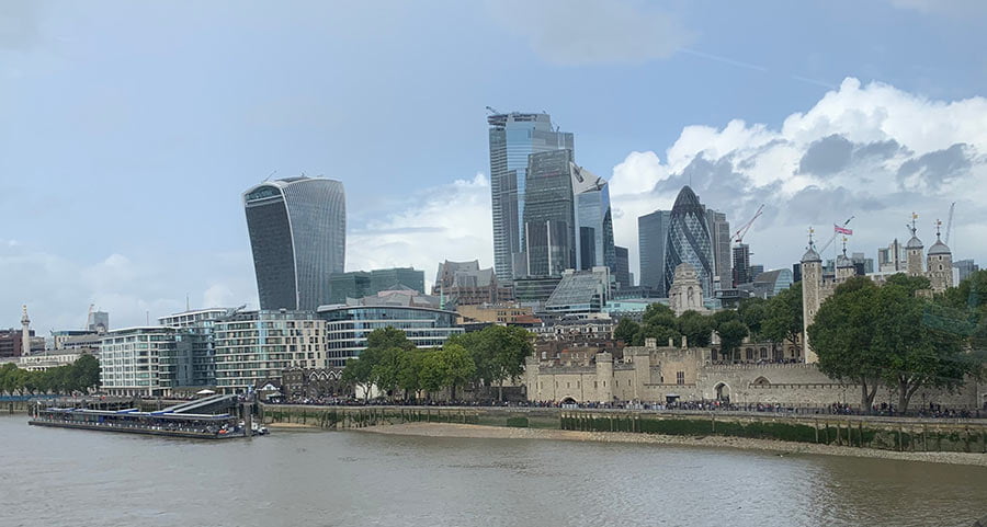 Cleaning Services In & Around Central London - Matrix Office